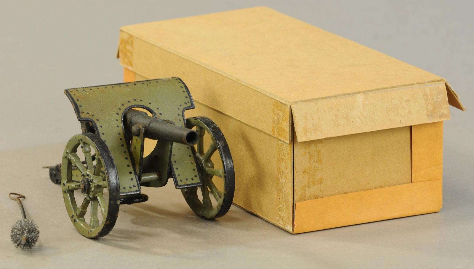 MARKLIN FIELD GUN WITH SHIELD - May 08, 2020 | Bertoia Auctions in NJ