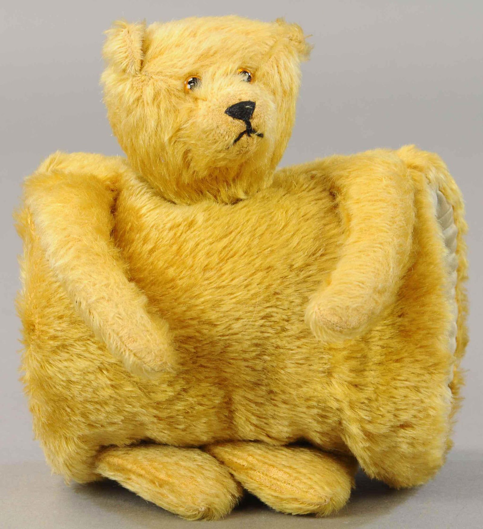 RARE TEDDY BEAR MUFF - Apr 09, 2021 | Bertoia Auctions in NJ
