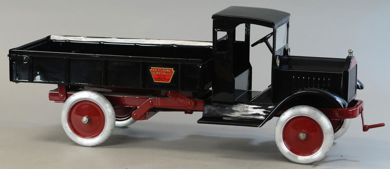 KEYSTONE PACKARD DUMP TRUCK - Apr 09, 2021 | Bertoia Auctions in NJ