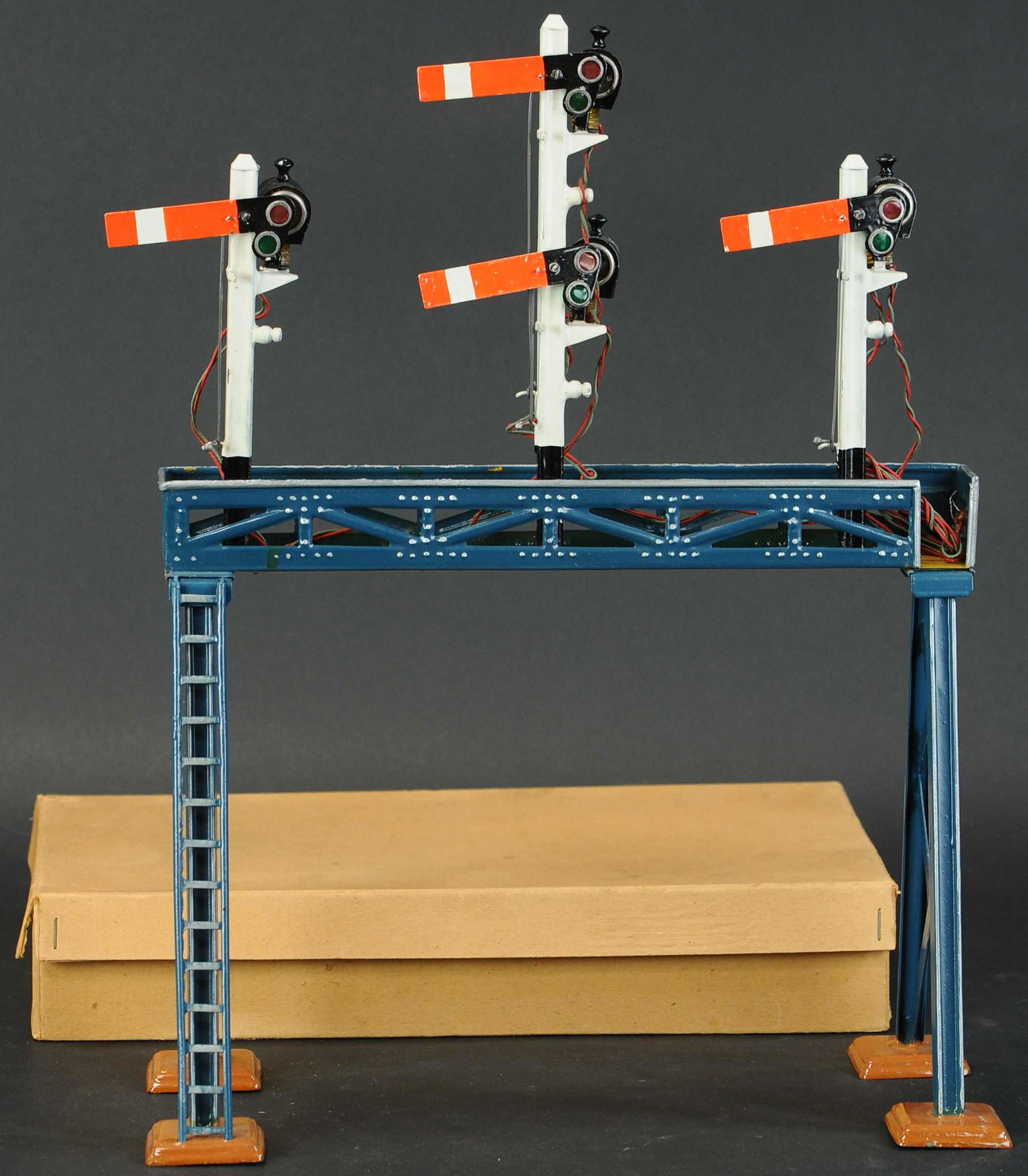 Marklin Signal Bridge With Original Box