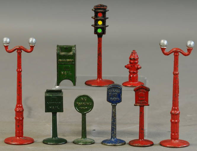 KILGORE ROAD SIGNS AND ACCESSORIES (#0495) on Aug 04, 2022 | Bertoia ...