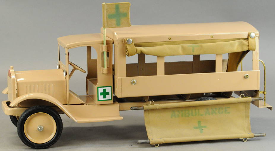 KEYSTONE PACKARD AMBULANCE (#0689) on Aug 04, 2022 | Bertoia Auctions in NJ