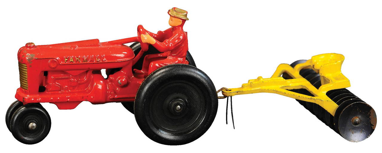 Arcade Farmall Tractor & Disc Harrow