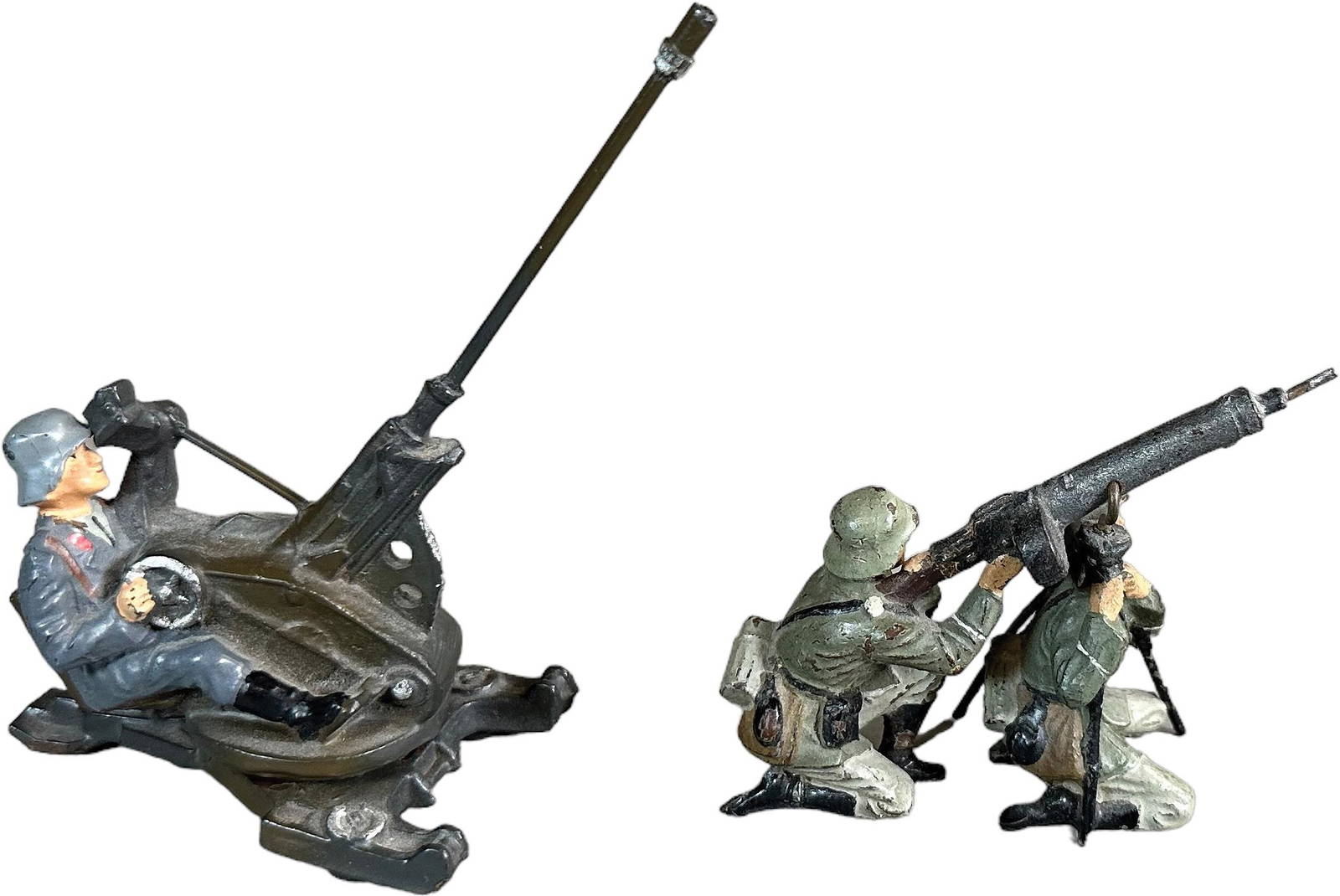 Two Lineol Aa Soldiers Auction