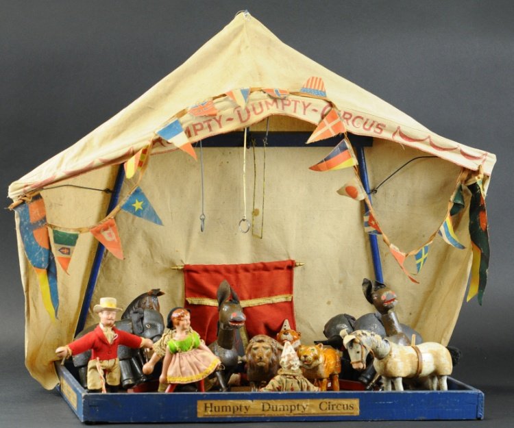 REDUCED SIZE SCHOENHUT CIRCUS TENT AND FIGURES