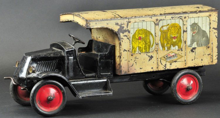 American National Mack Circus Truck