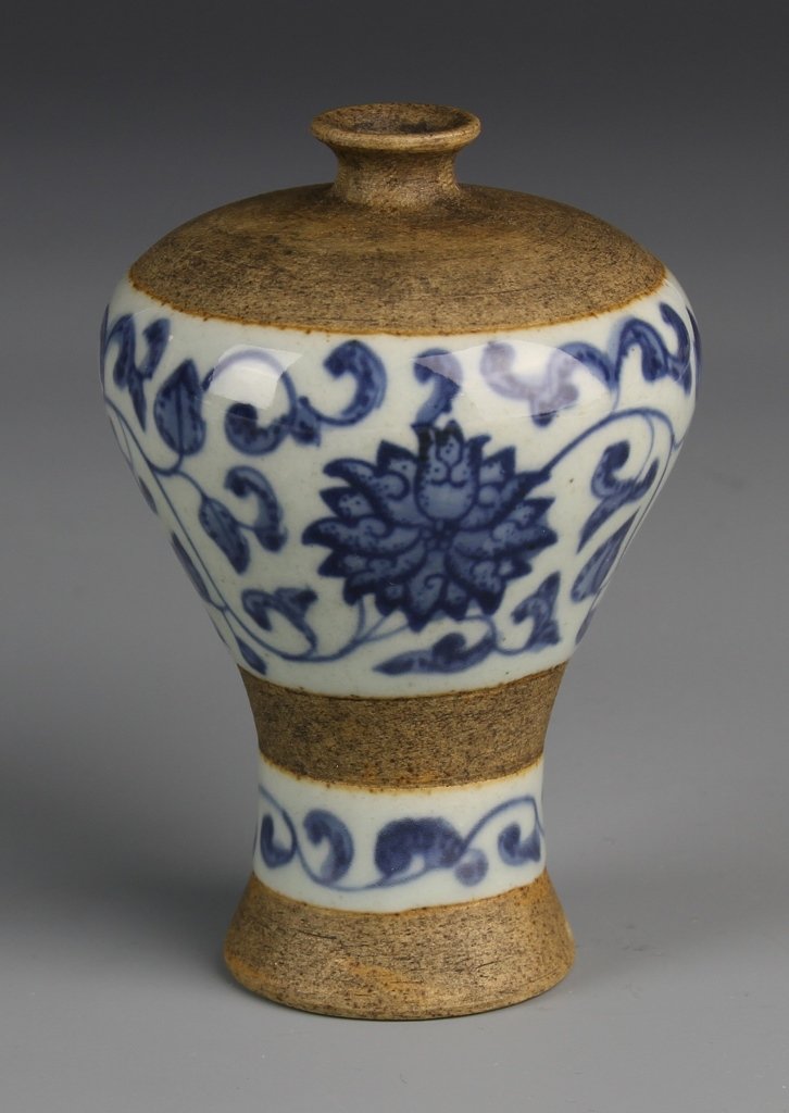Chinese Blue And White Mei Ping - Mar 12, 2014 | Essex Auction and ...
