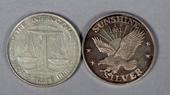 1986 World Trade Unit 1 Troy Oz .999 Fine Silver Round