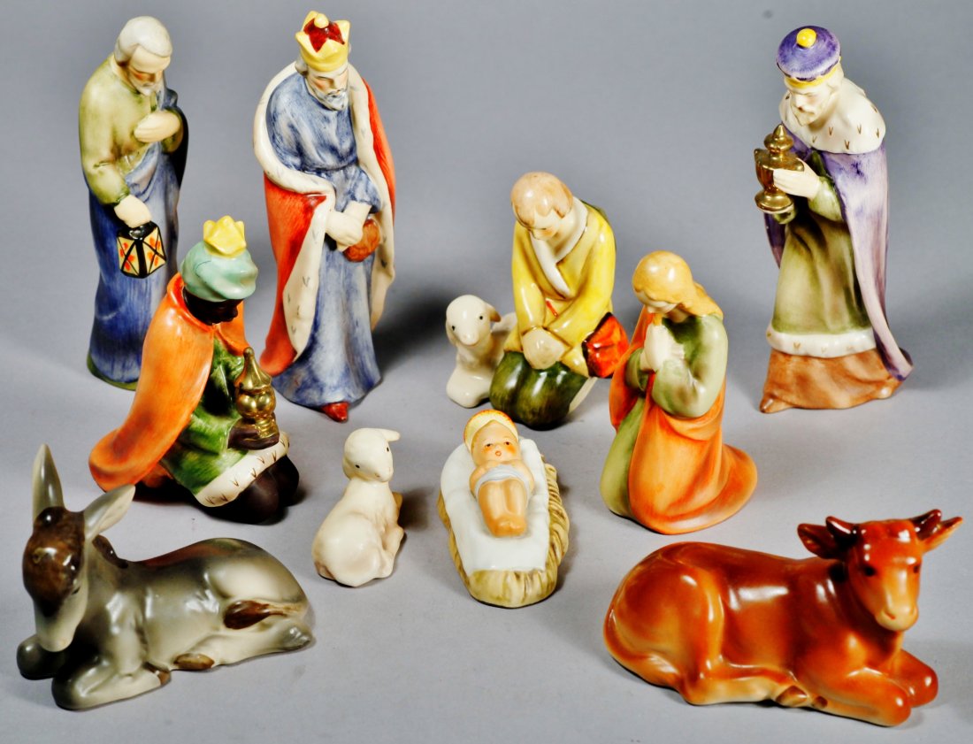 Vintage Goebel 10 Pc Nativity Set