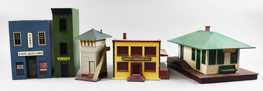 Lionel Train Buildings Lot