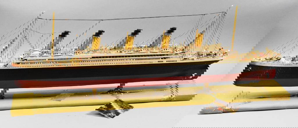 Authentic Models Rms Titanic Replica Model