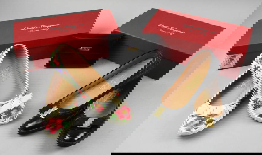 Salvatore Ferragamo Leather Rufina Shoes St John Wallet