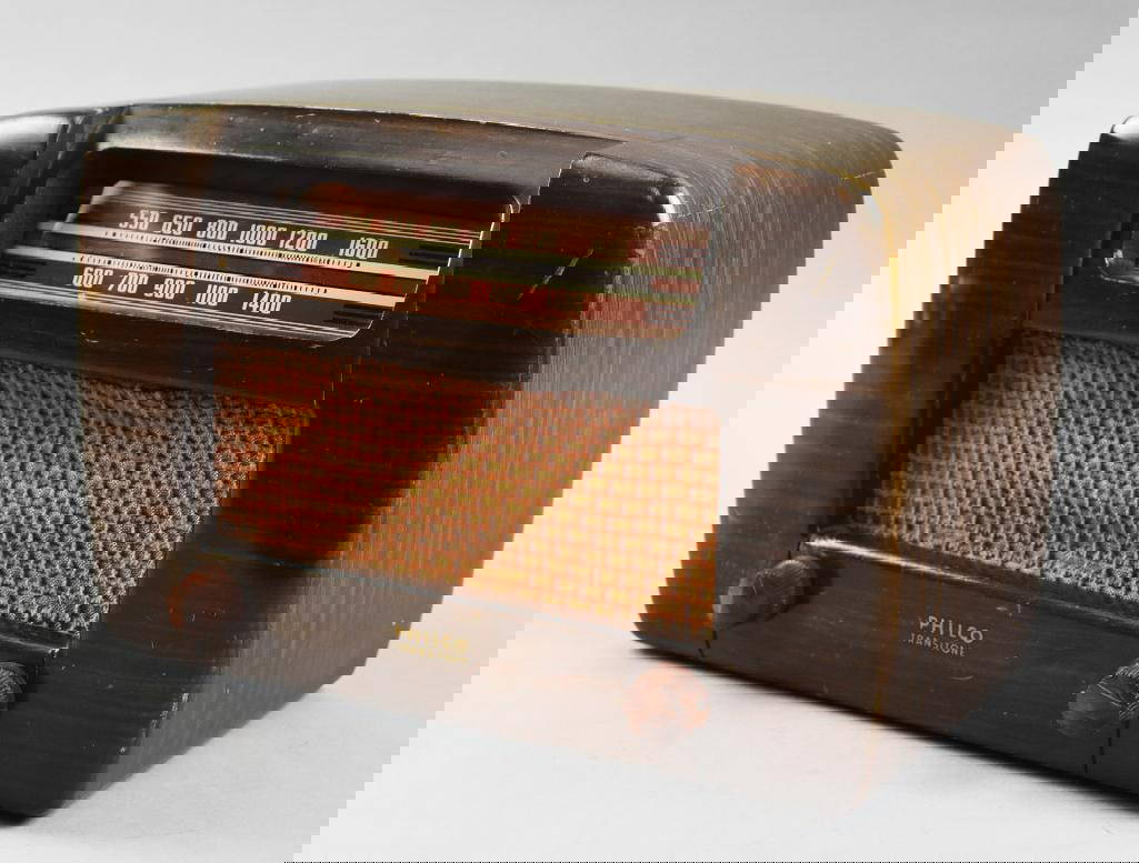 1942 Philco Tabletop Tube Radio, Model Pt-3, Works Auction