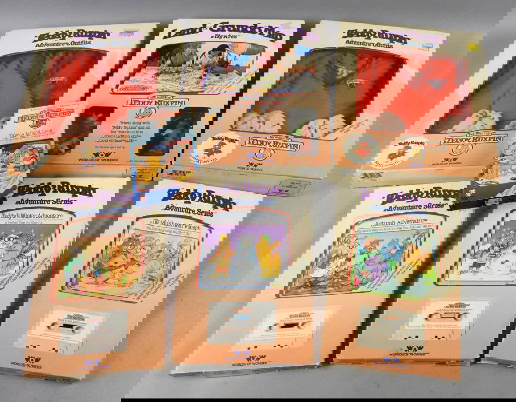 (7) 1985-87 Worlds Of Wonder Teddy Ruxpin Tapes & Outfits Auction