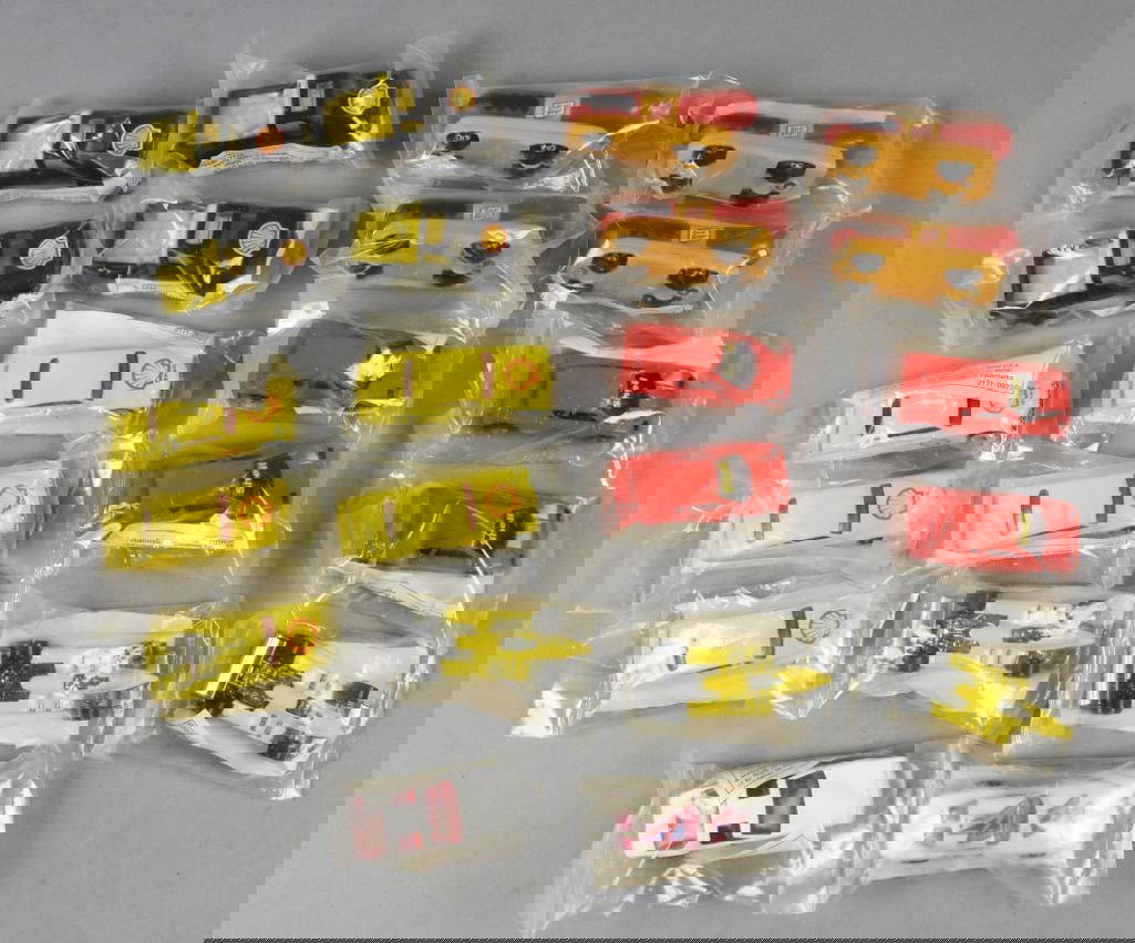 (22) 1991 Mattel Hot Wheels Shell Promo Sets-mip-nos Auction