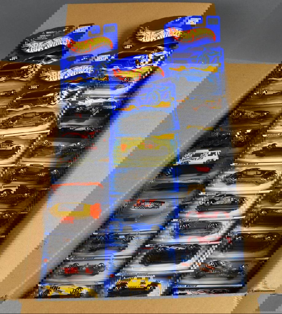 (129) 2000 Mattel Hot Wheels Basic Assortment - Moc-nos Auction