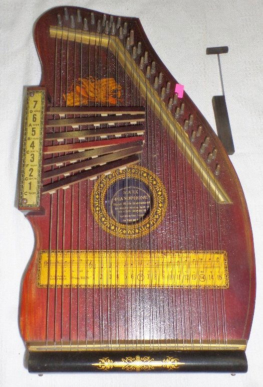 1913 Marx Pianophone - Mar 22, 2017 | Leonard's Auction Service in MI