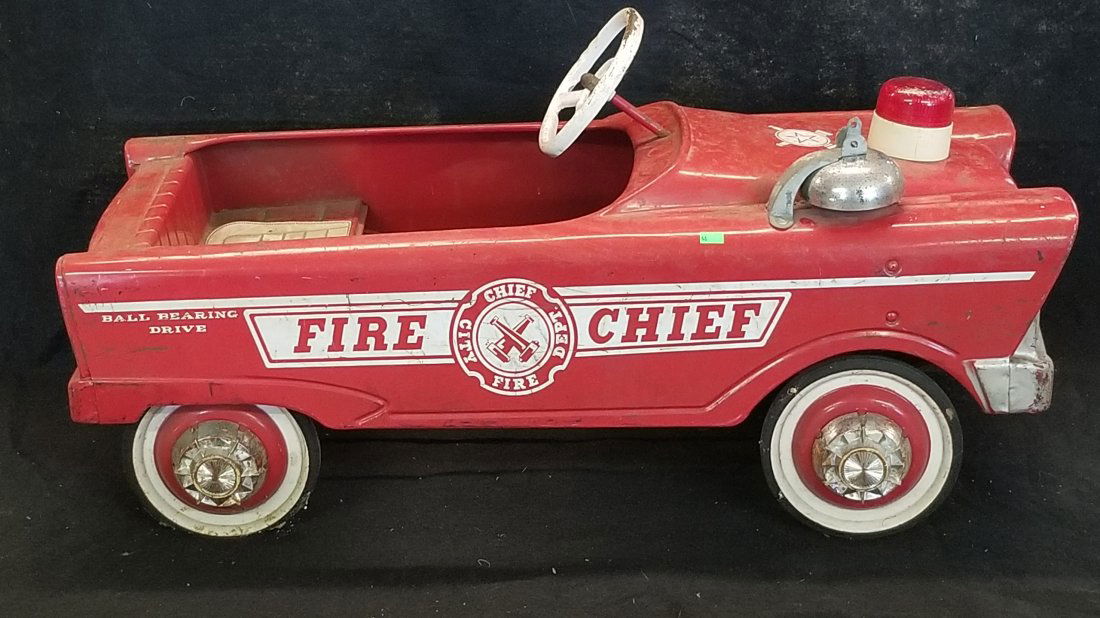 Vintage Murray "Fire Chief" Pedal Car - Jan 01, 2020 | Leonard's ...