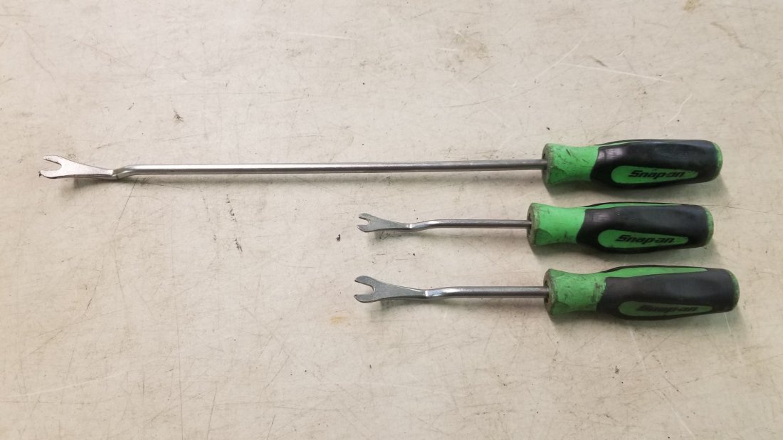 Snap On Buckle Pry Bars - Jan 29, 2020 | Leonard's Auction Service in MI