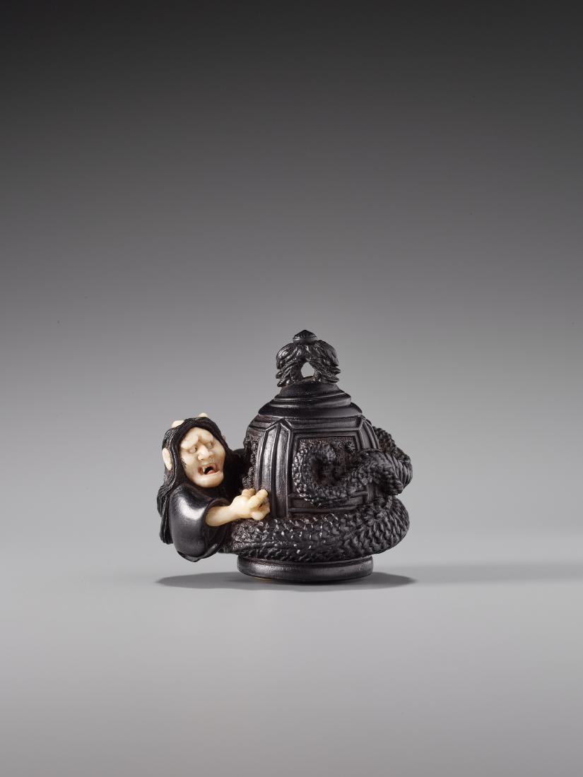 Galerie Zacke - Fine Netsuke, Sagemono & Okimono