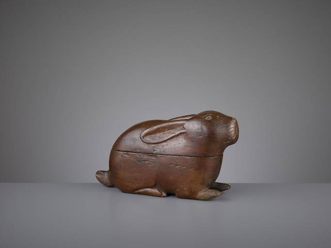 A Wooden Rabbit Box, Qing Dynasty