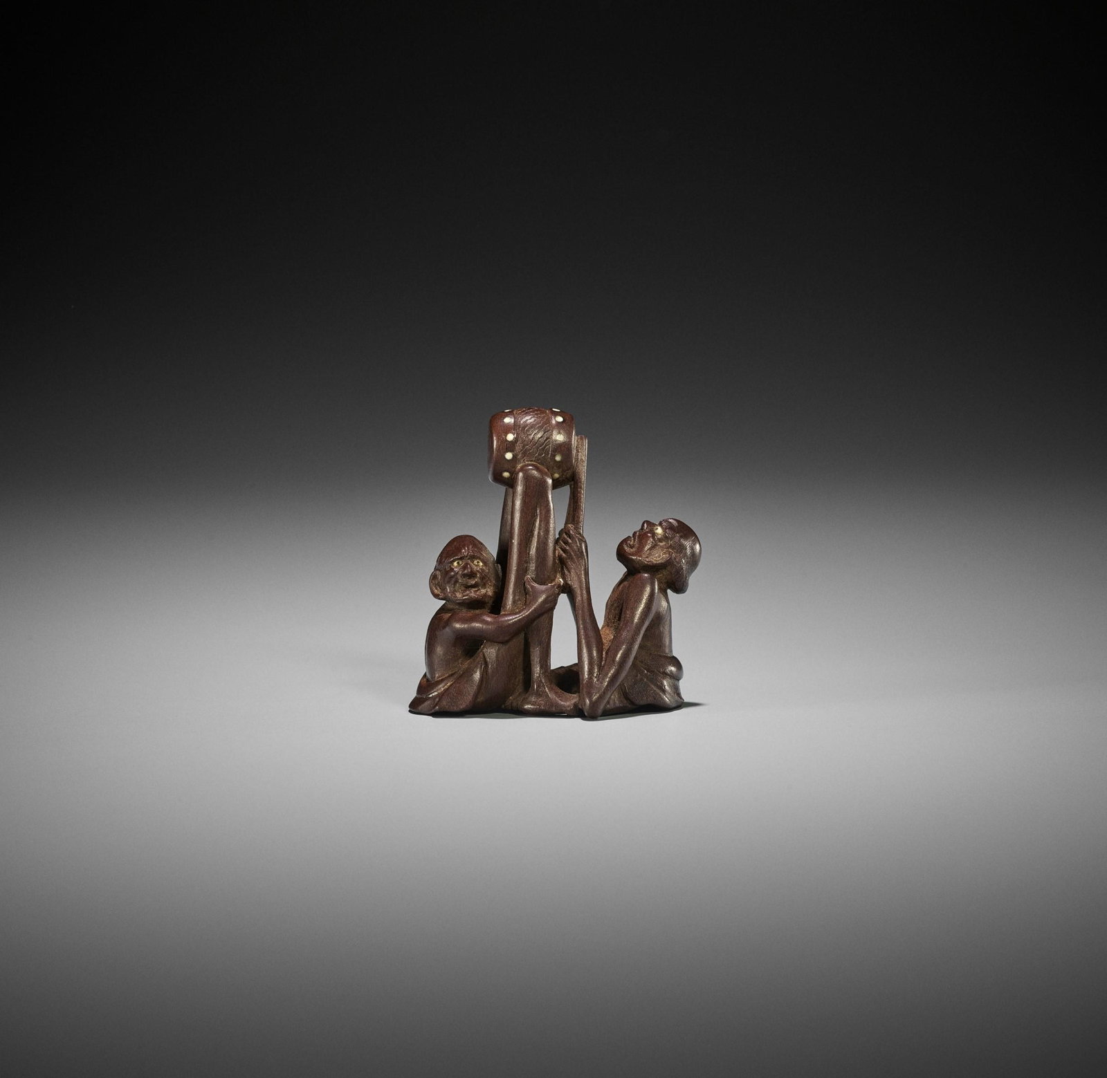 Rakumin: A Wood Netsuke Of Ashinaga And Tenaga