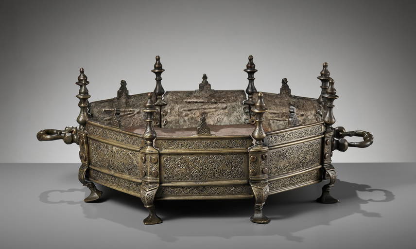 AN OCTAGONAL BRASS BRAZIER, 17TH-18TH CENTURY (#0909) on Jan 19, 2023 ...