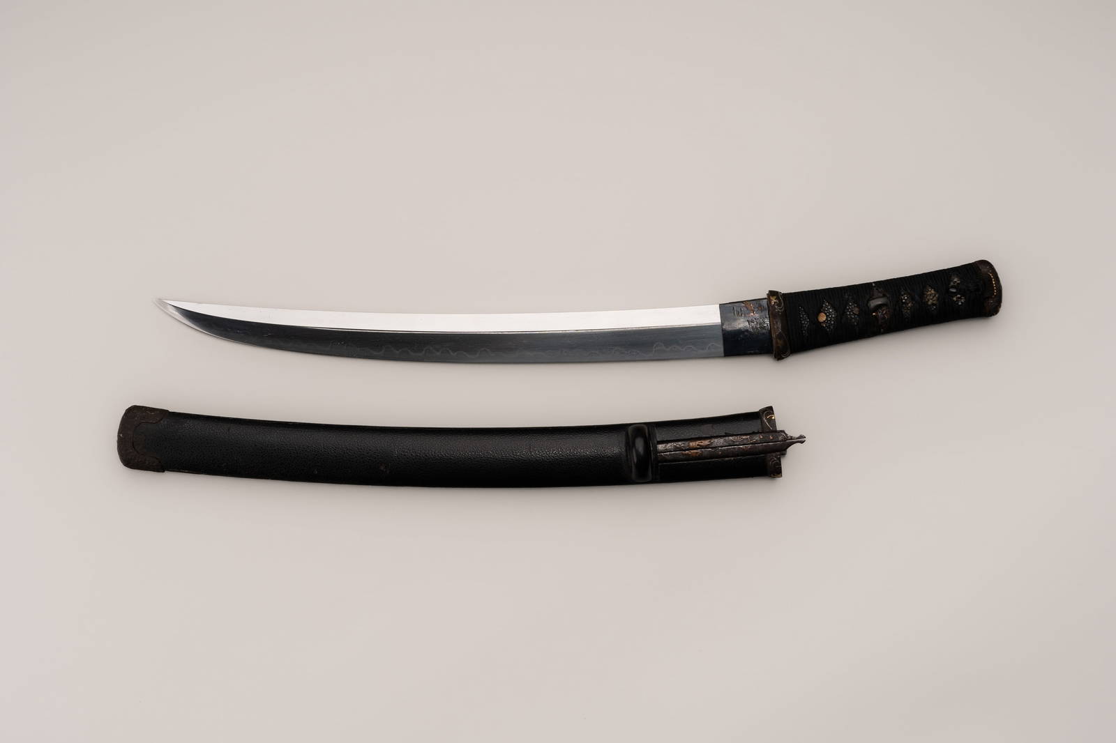 A Rare Naginata Naoshi Aikuchi In Koshirae Auction