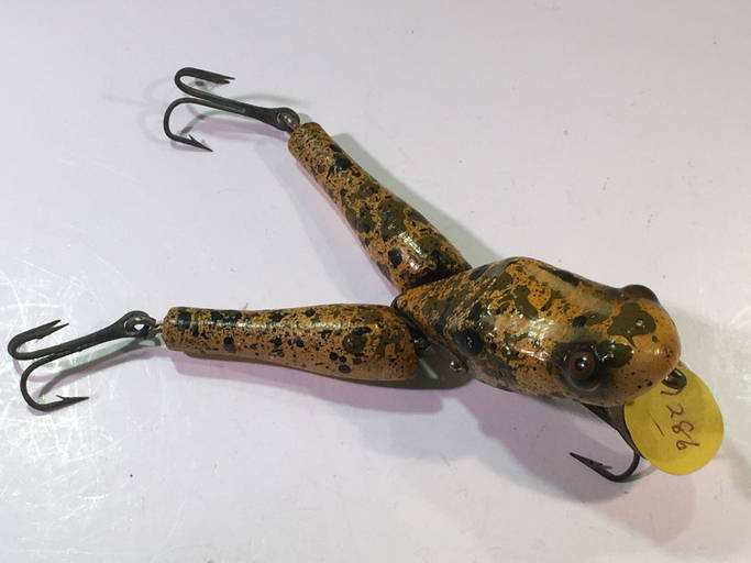 Paw Paw Wotta Frog Fishing Lure