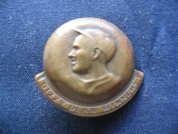 1027: Dizzy Dean Winners 1930's Baseball Pin