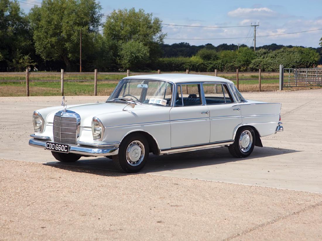 1965 Mercedes-Benz 300 SE 'Fintail' Sedan - Sep 05, 2018 | RM Auctions ...
