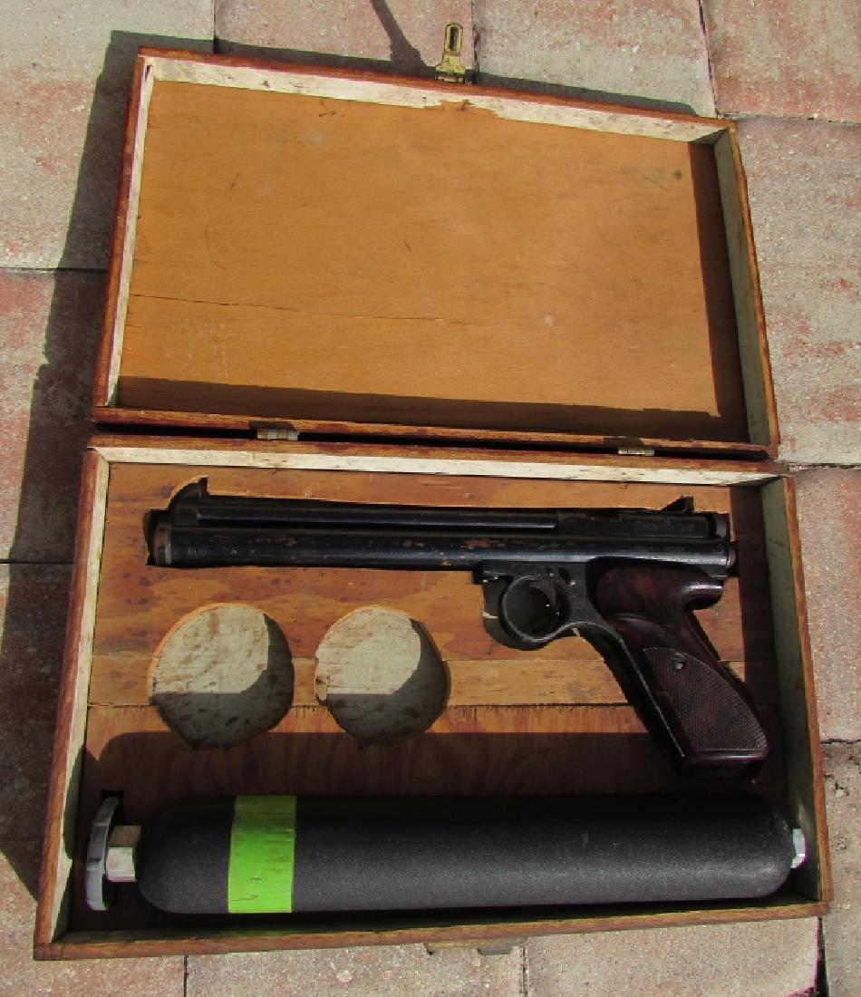 CROSMAN ARMS .22 CAL MOD 112 PISTOL BB 8" CO2