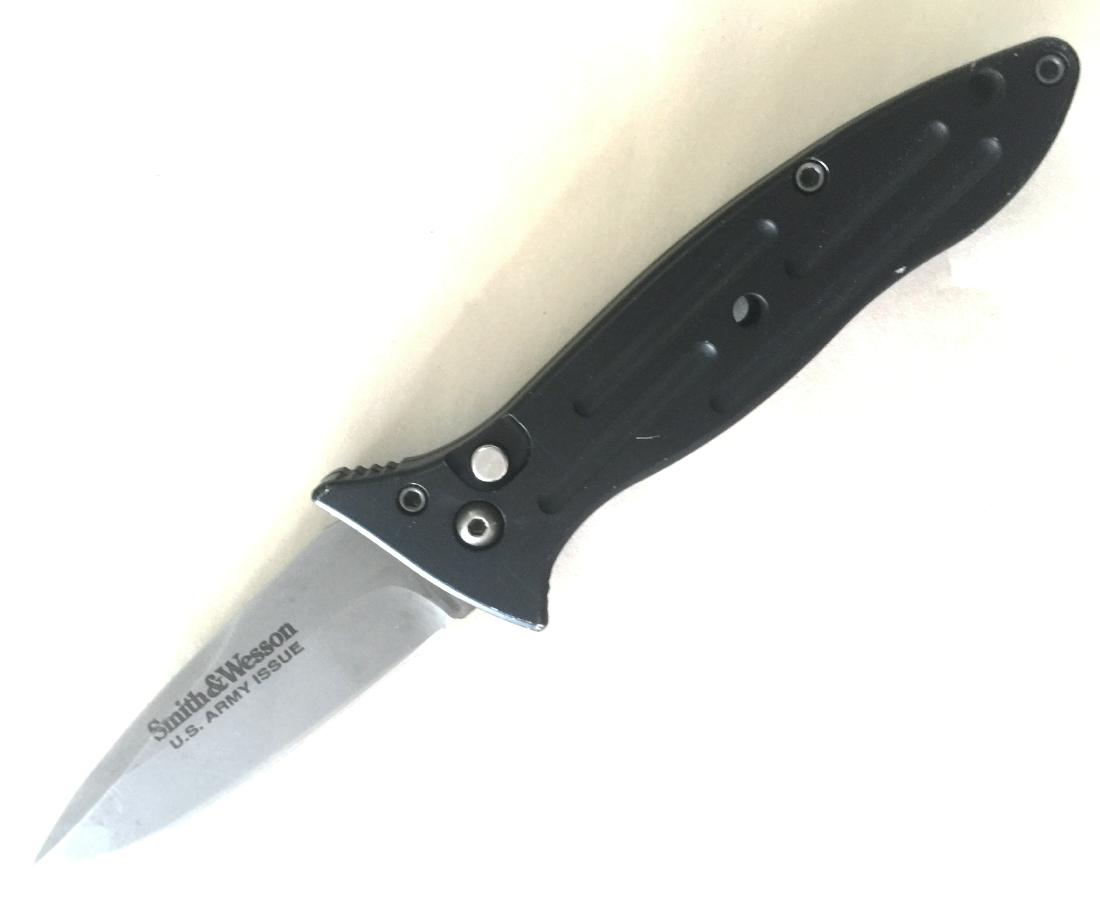 SMITH & WESSON US ARMY ISSUE SWITCHBLADE KNIFE