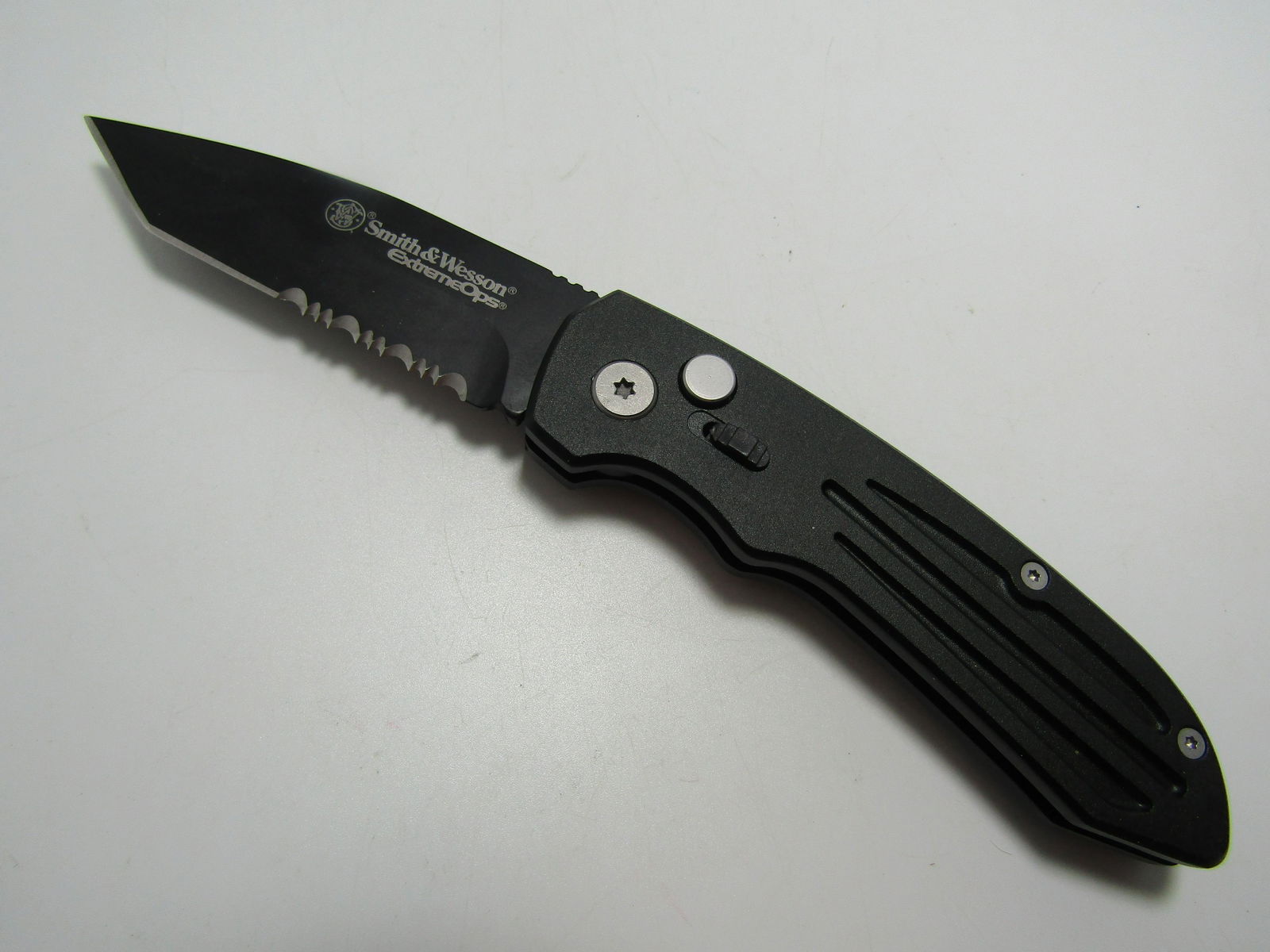 Smith & Wesson Switchblade Knife