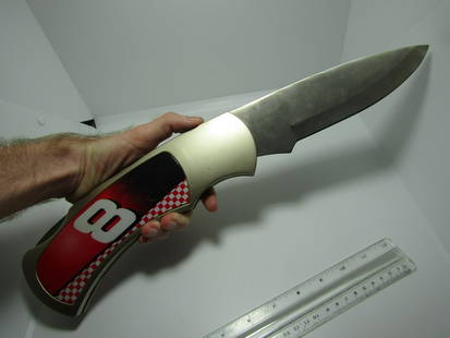 6 Knife Set Dale Earnhardt #8 Tin Racing Car