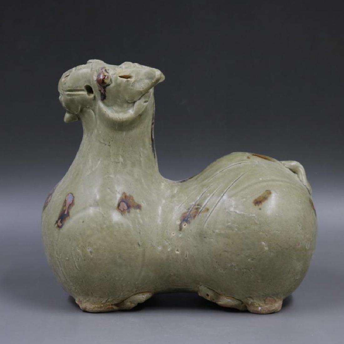 HAN DYNASTY YUE KILN SCULPTURE SHEEP DECORATION