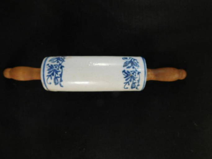 Flow Blue Rolling Pin Stoneware Wooden Handle