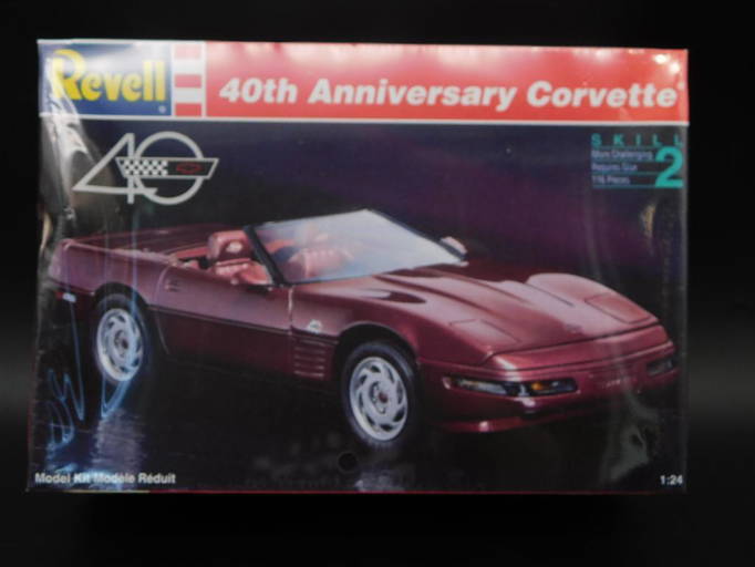 REVELL 40TH ANNIVERSARY CORVETTE MODEL KIT VINTAGE ANTIQUE (#500257) on ...