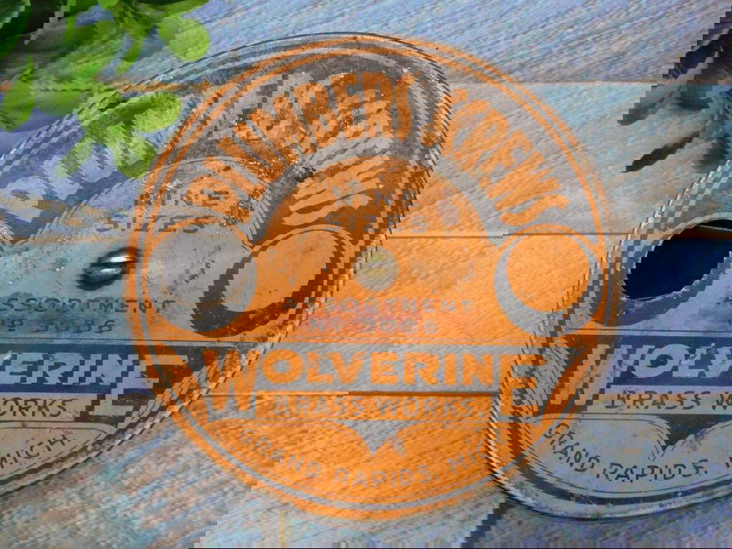 Plumbers Screws Wolverine Brass Works Tin Vintage Antique Auction