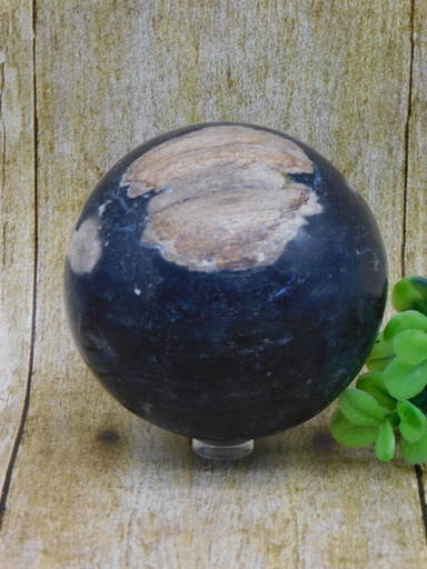 RARE AGATES, GEMS, ROCKS, CRYSTALS, FOSSILS Auction on Dec 25, 2024 by ...