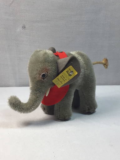 Steiff Elephant . - Jul 27, 2021 | The Lodge Auction House Inc. in NY