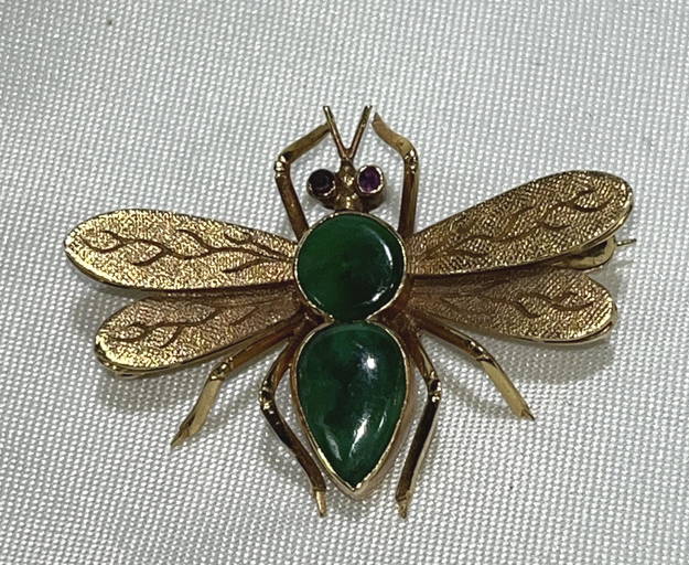 14kt Gold & Jade Bug Brooch Measures 1.5 inches wide by 1 inch long ...