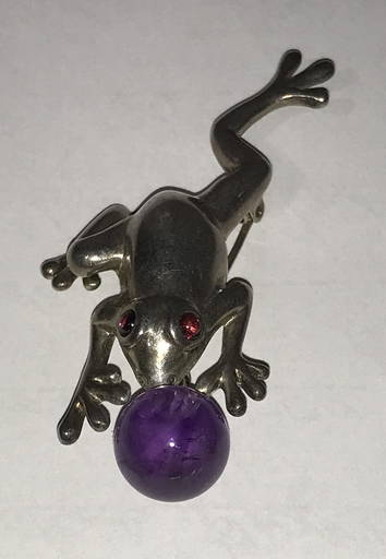 Sterling w/Amethyst Frog Brooch Measures 2.5 inches long (#0159) on Jan ...