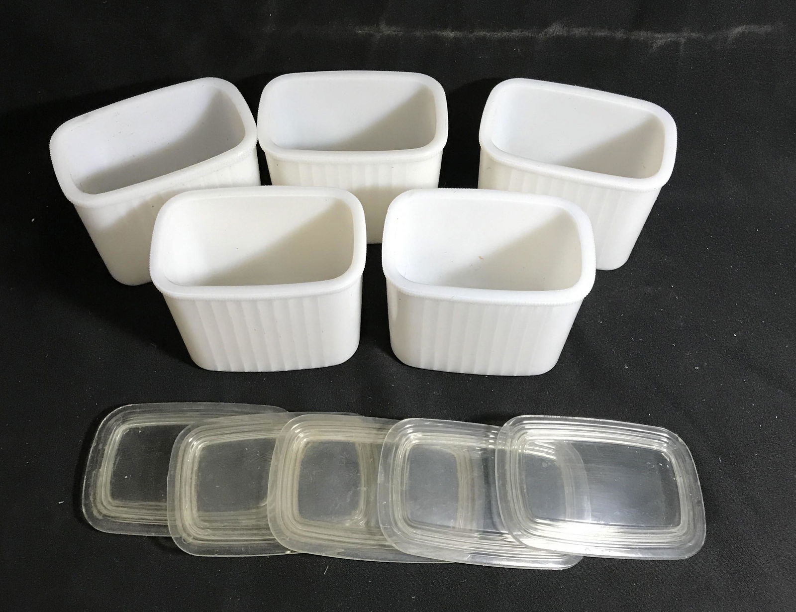 Anchor Hawking Storage Bins With Glass Lids Each Measures 4" By 3" Auction