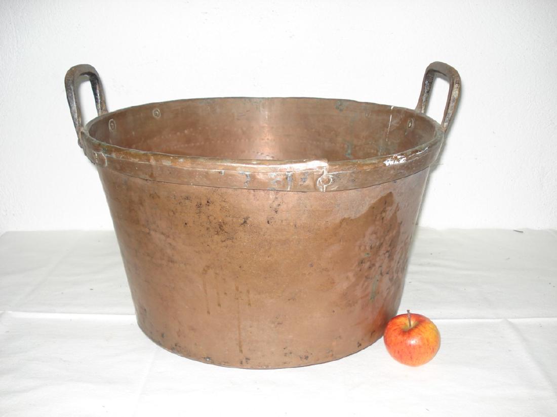 LARGE COPPER BUCKET W/ WROUGHT IRON HANDLES - Jan 21, 2018 | CLEMENTS in TN