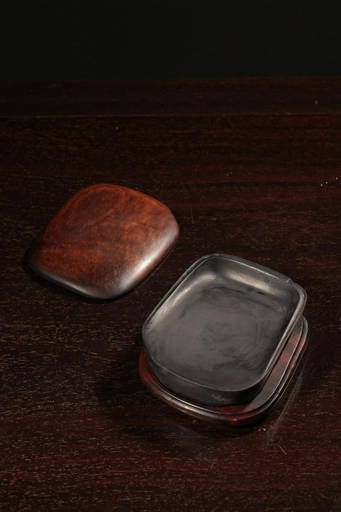 Duan Stone Carved Ink Stone With Suanzhi Wood Cover