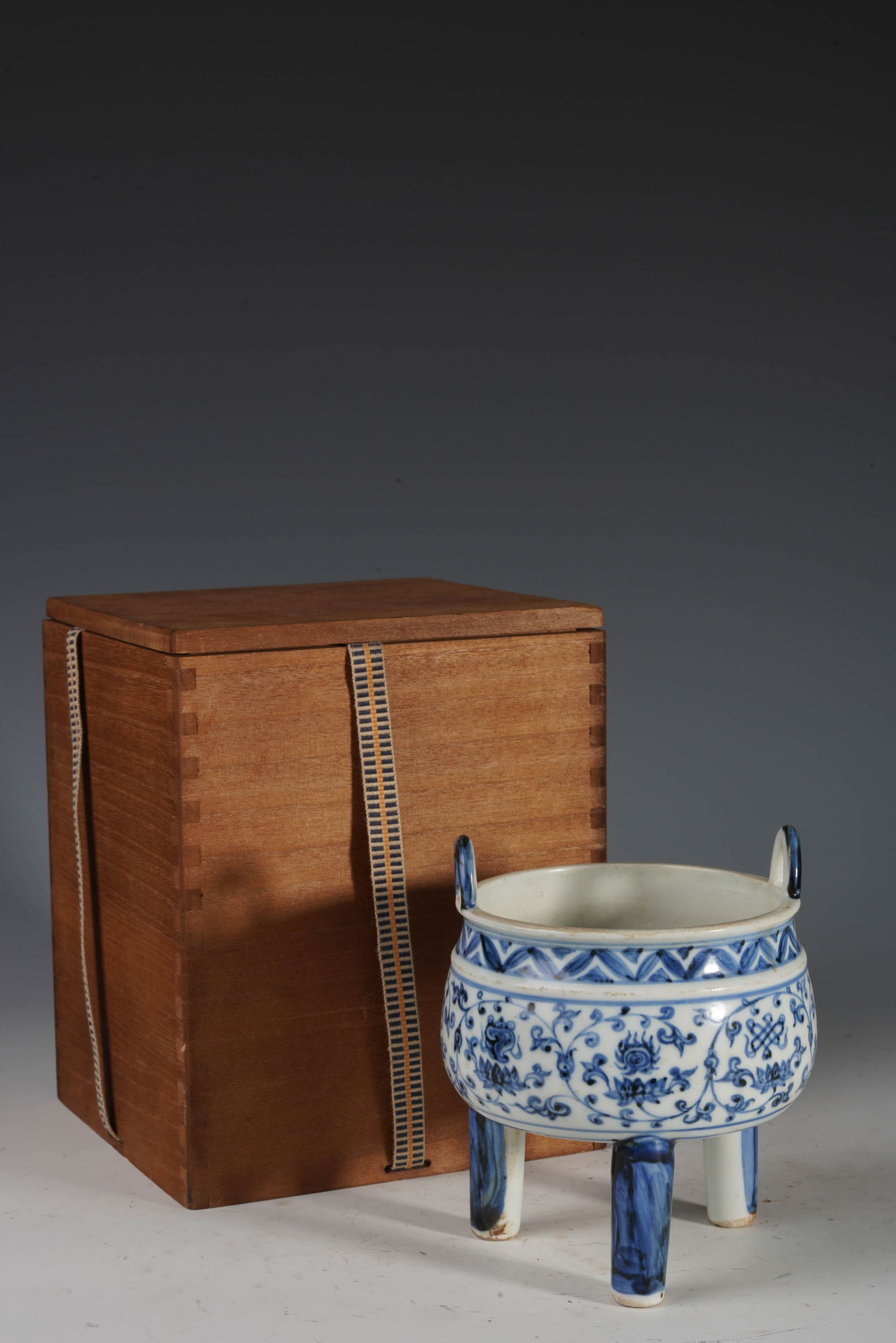 Ming Dynasty Blue And White Three-legged Stove With Eight Treasures ...