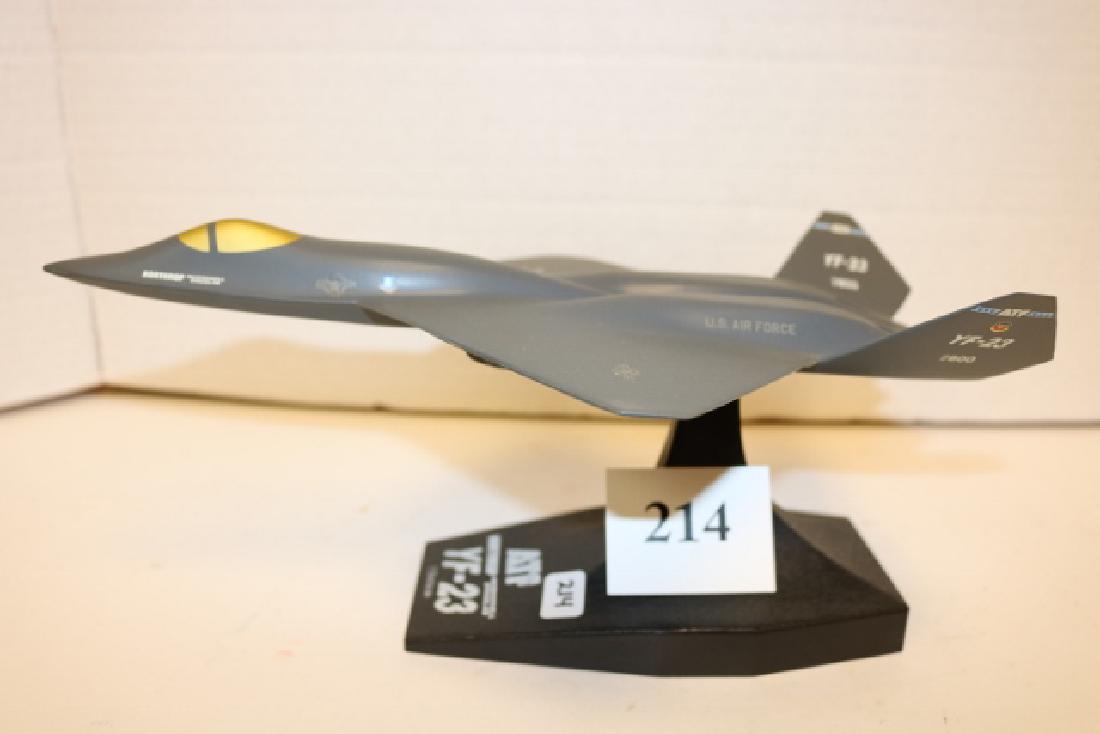 ATF Northrop YF-23 1/72 Scale Model