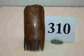 Rare Eskimo Prehistoric Comb - Aug 06, 2016 | Helm Auction in CA