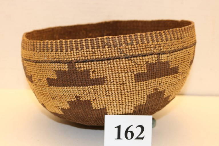 8 ½” X 5 ¼” Hupa Basket